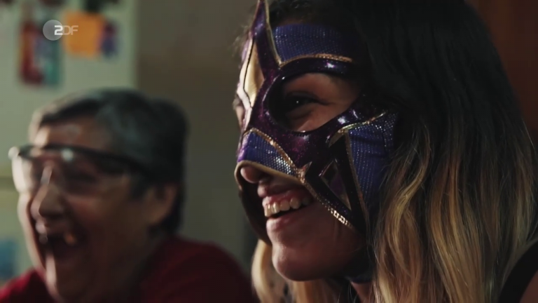 Maskripper Org - Masked women in movies, tv-series, cosplay, comics ...