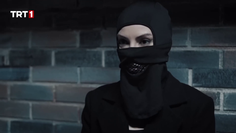 Maskripper Org - Masked women in movies, tv-series, cosplay, comics ...